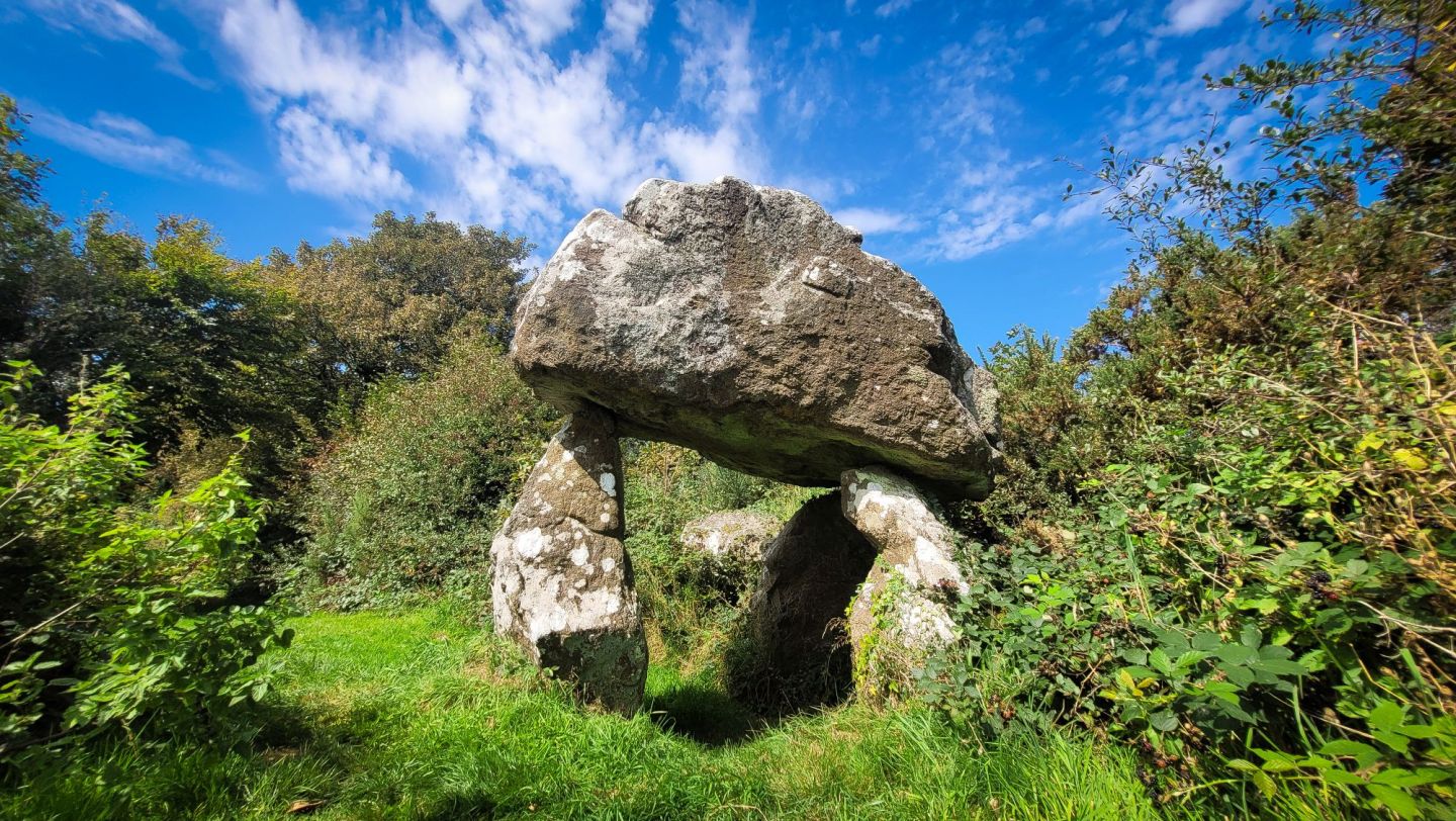 Walks in Wales! The must-see Neolithic Cromlechs in Pembrokeshire ...