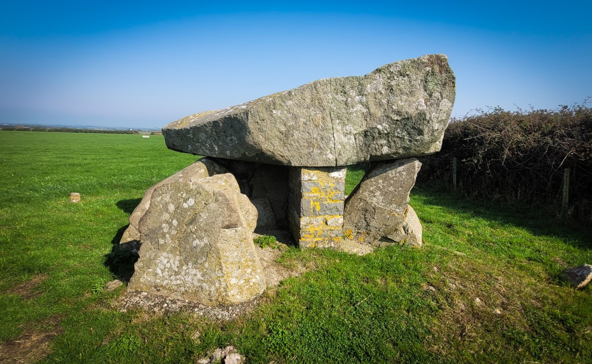 Ty Newydd – Neolithic cromlech – Anglesey, Wales – CoralJackz – That ...