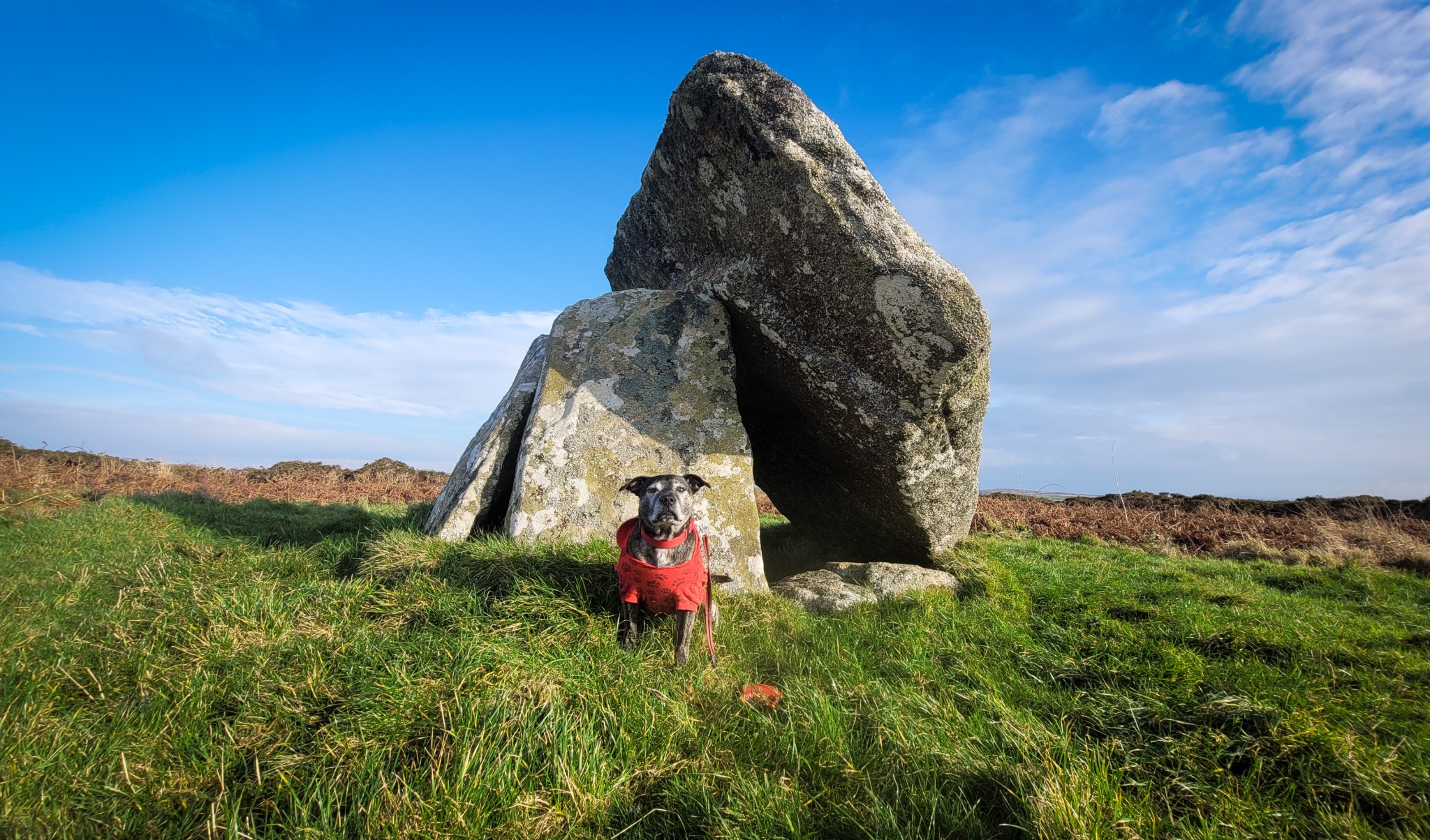 The Hanging Stone – Pembrokeshire, Wales – CoralJackz – That History Couple